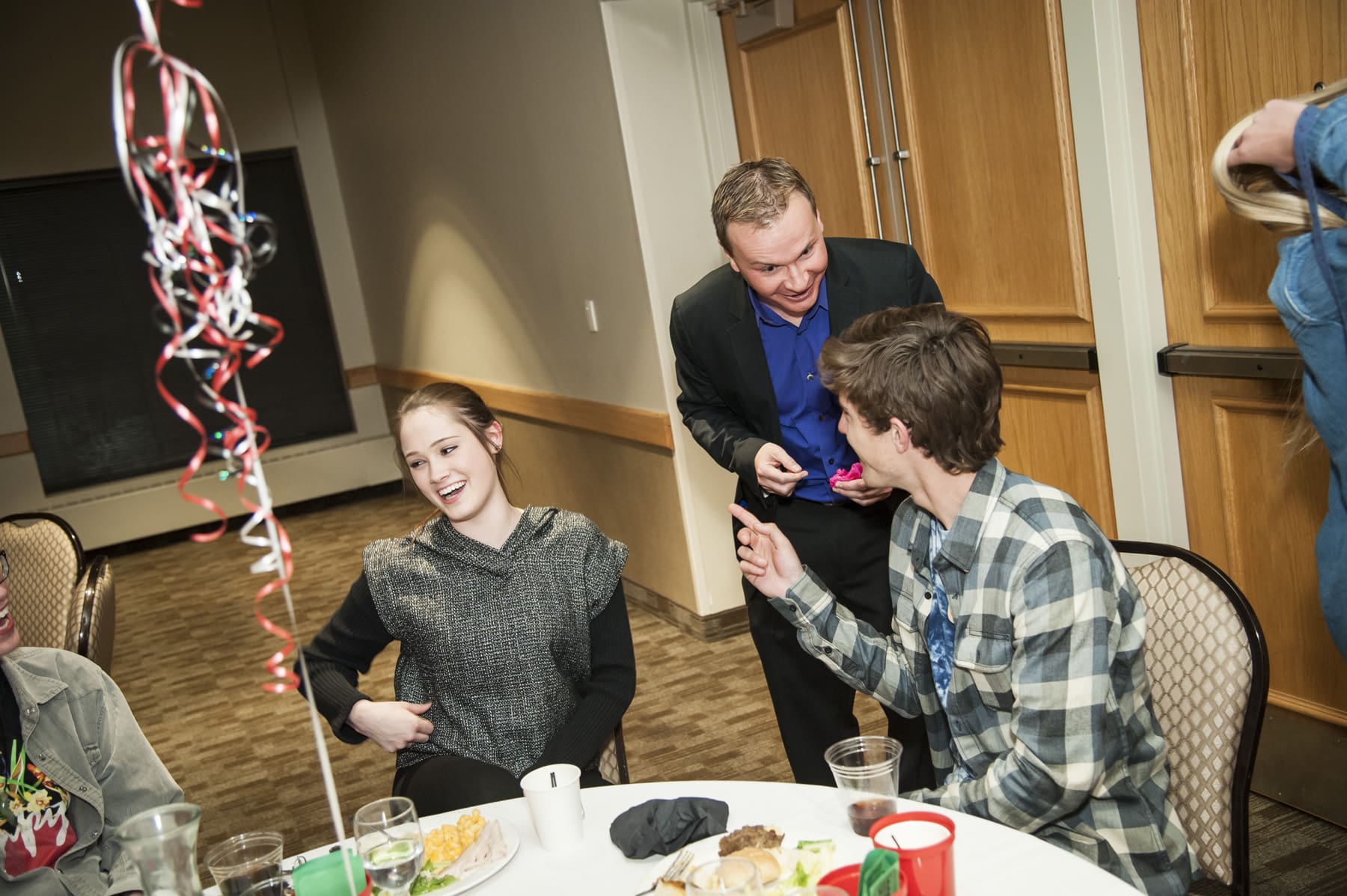 Adult Party epk | Professional Minnesota Magician David Farr